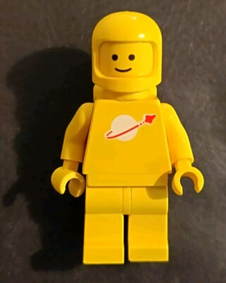 LEGO Classic Yellow Spaceman Minifigure w/ Helmet | eBay Australia