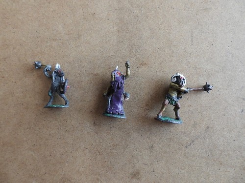 Citadel Warhammer fantasy preslottabase metal figures Runequest ...