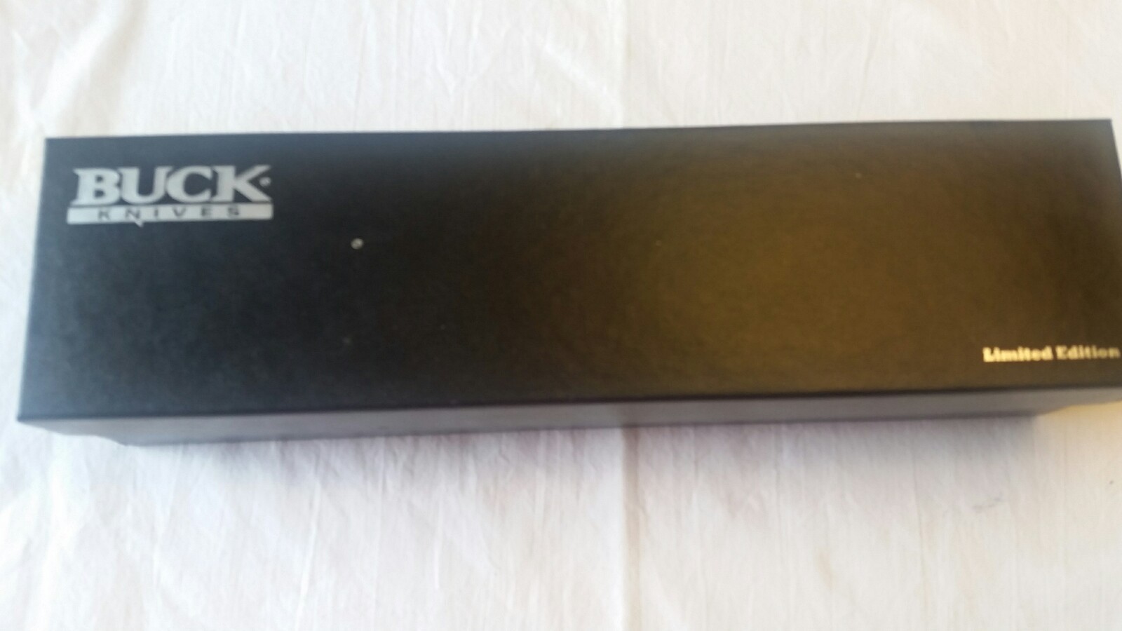 Buck B475-HD-0 Walnut & Burlwood With 24 kt. Hunter & Dog Cut-Out ...