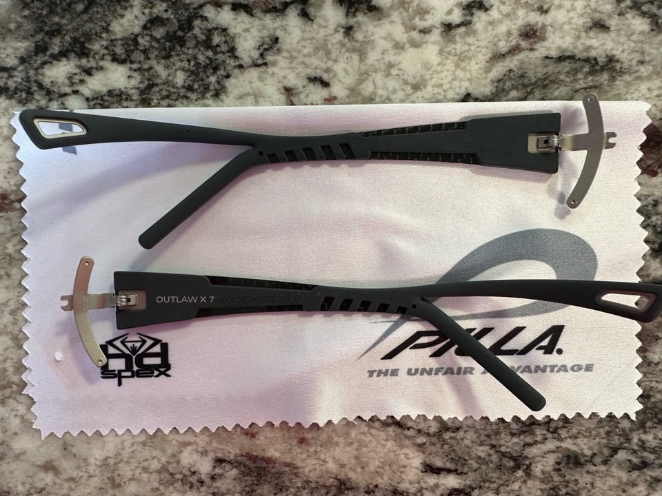 NEW ~ Pilla Outlaw X7 Dark Grey/Gray & Black with Red Pilla Logo Carbon ...