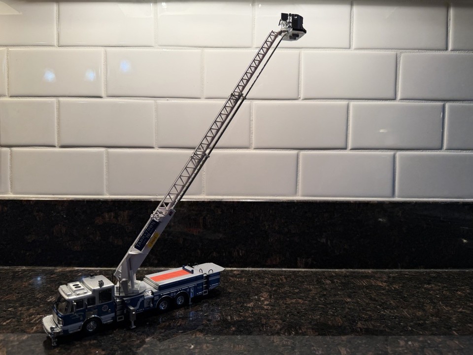 Code 3 American Lafrance Eagle Tarrytown, NY Fire Department Tower ...