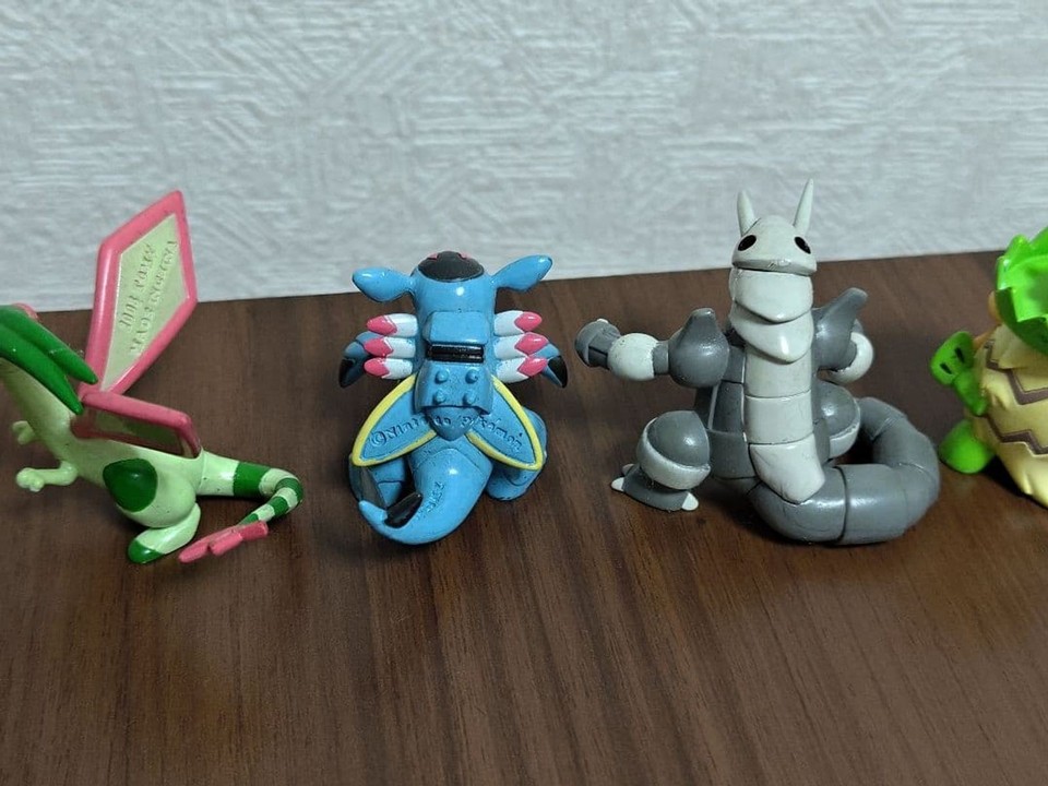 Pokemon Moncolle 6pc Figure Set: Flygon, Armaldo, Aggron, Ludicolo ...