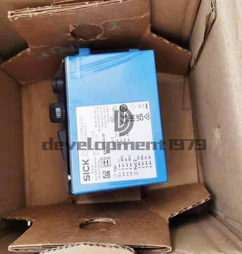 1PCS New SICK DL100-21AA2110 1066427 Distance Sensor | eBay