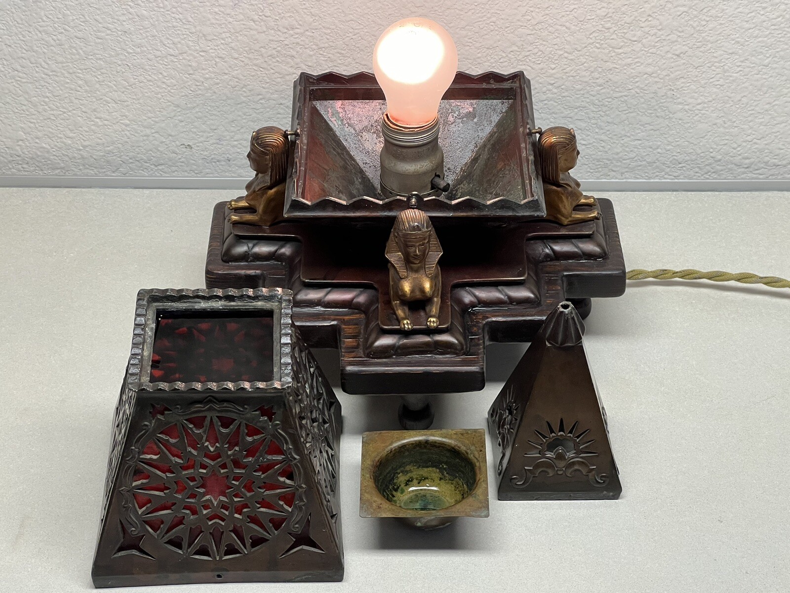 ANTIQUE OLD EGYPTIAN REVIVAL PYRAMID SPHINX AROMA PARFUM ART DECO ...