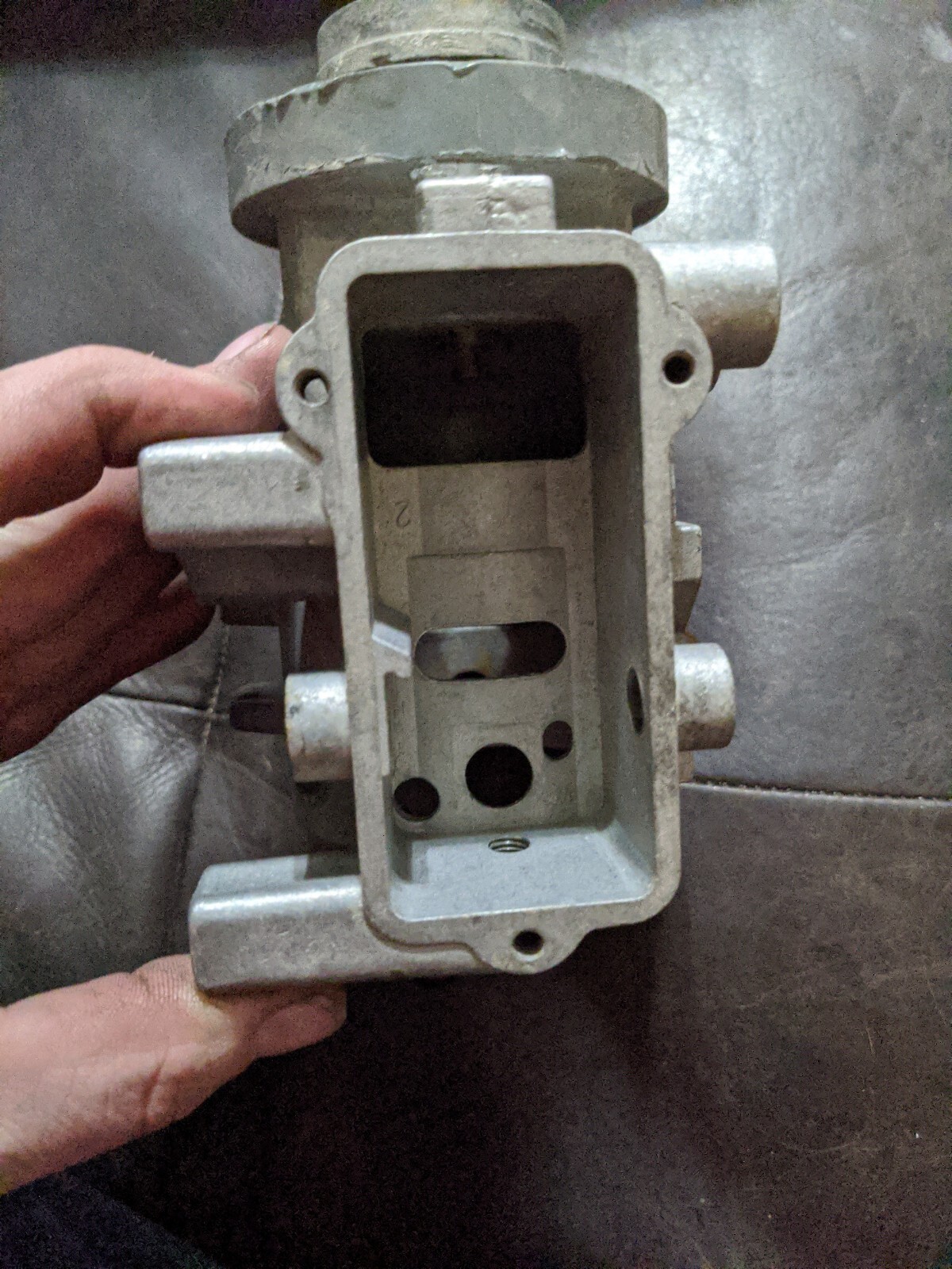 Stanadyne diesel injection pump housing case casting DB DB2 RM2 4542 ...