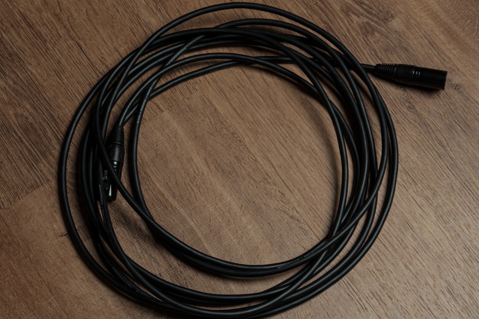 Roland MMP-2 Two Channel Mic Preamp | Compressor & EQ incl. AES/EBU XLR ...