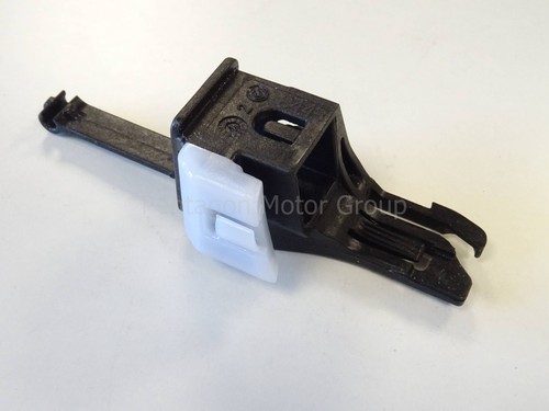 Genuine Vauxhall Adam Corsa D/E Gear Lever Mounting Bracket Pawl ...