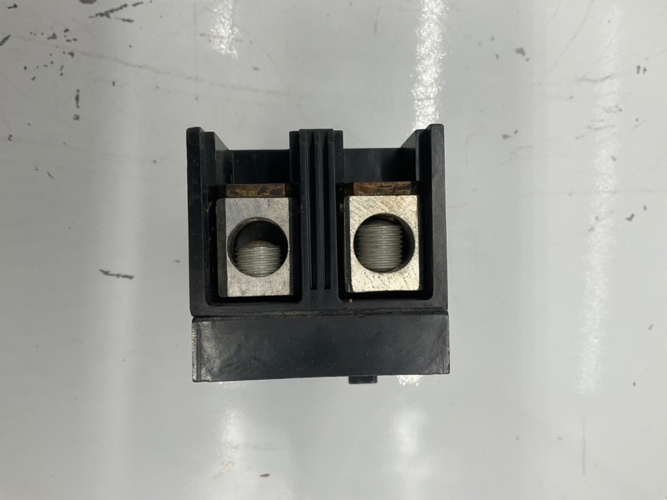 NEW G.E. TQD22200WL CIRCUIT BREAKER Q-LINE 200 A 2P 1PH 240V | eBay
