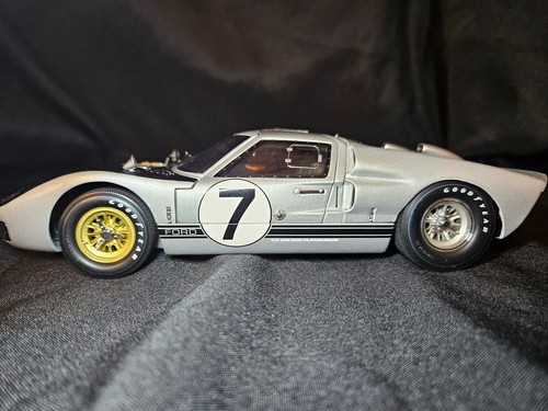 Exoto Ford GT40 Silver/Gray Car No. 7 1:18 Scale Inv. #2797 | eBay