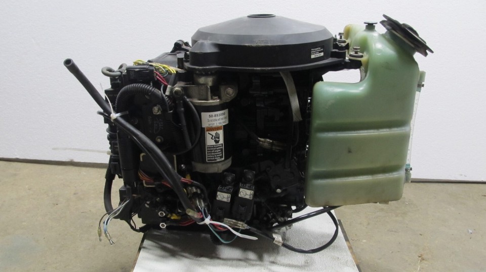 OEM 50hp Mercury Outboard Motor 50ELPTO 120 115 120 PSI-Missing Carbs ...