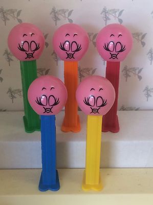 PEZ - Funky Faces - Smoochie Face - 4.9 Hungary - Choose stem color | eBay