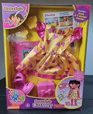 Dora the Explorer Dress & Style Birthday Fashion Set Fisher-Price 2007 ...
