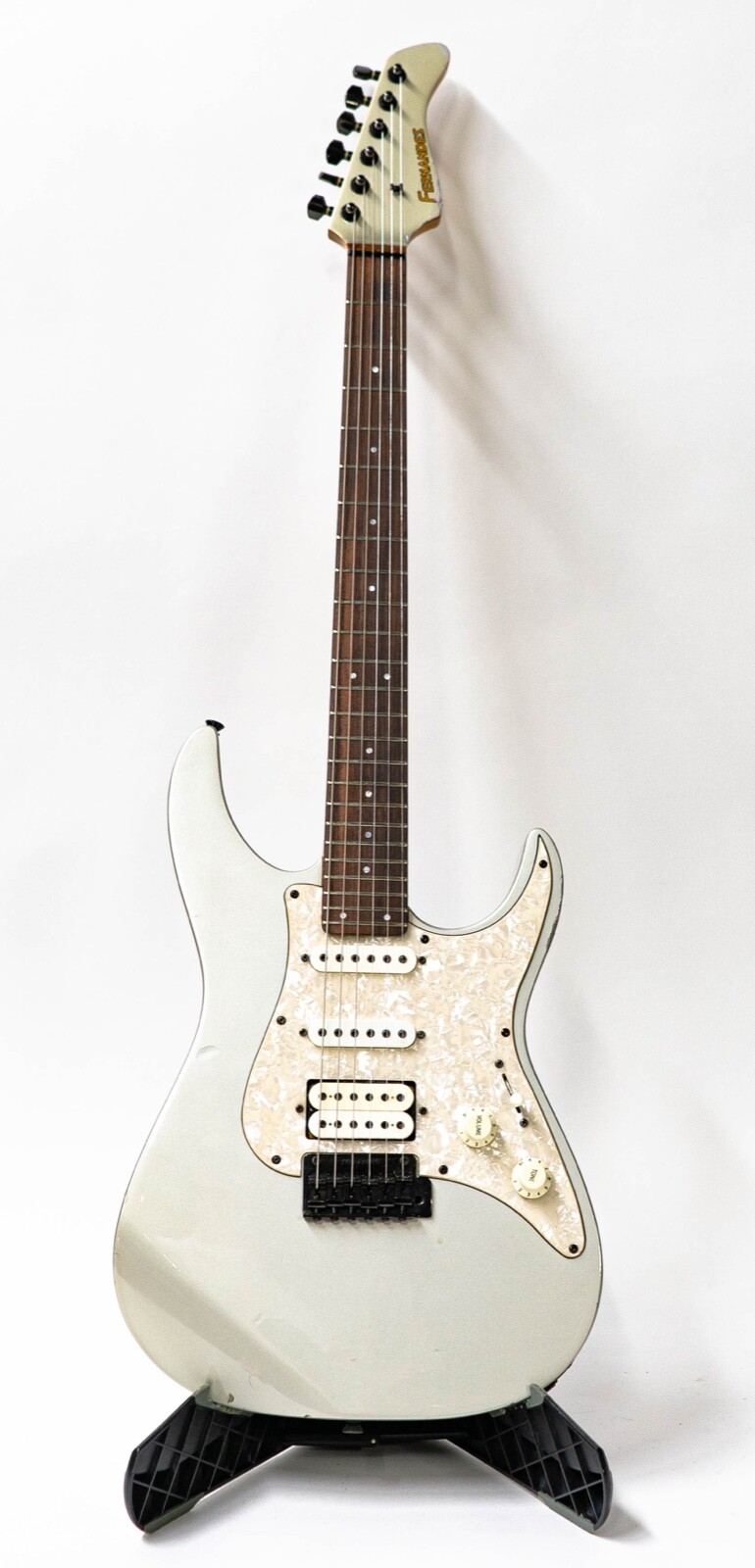 Fernandes Retrorocket - FG RRX06 - HSS Electric Guitar - Vintage Silver ...