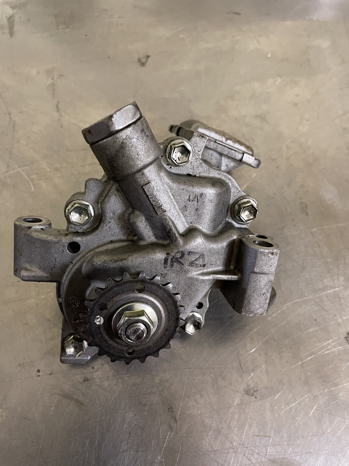 GENUINE TOYOTA OIL PUMP FITS 1RZ ENGINE | eBay