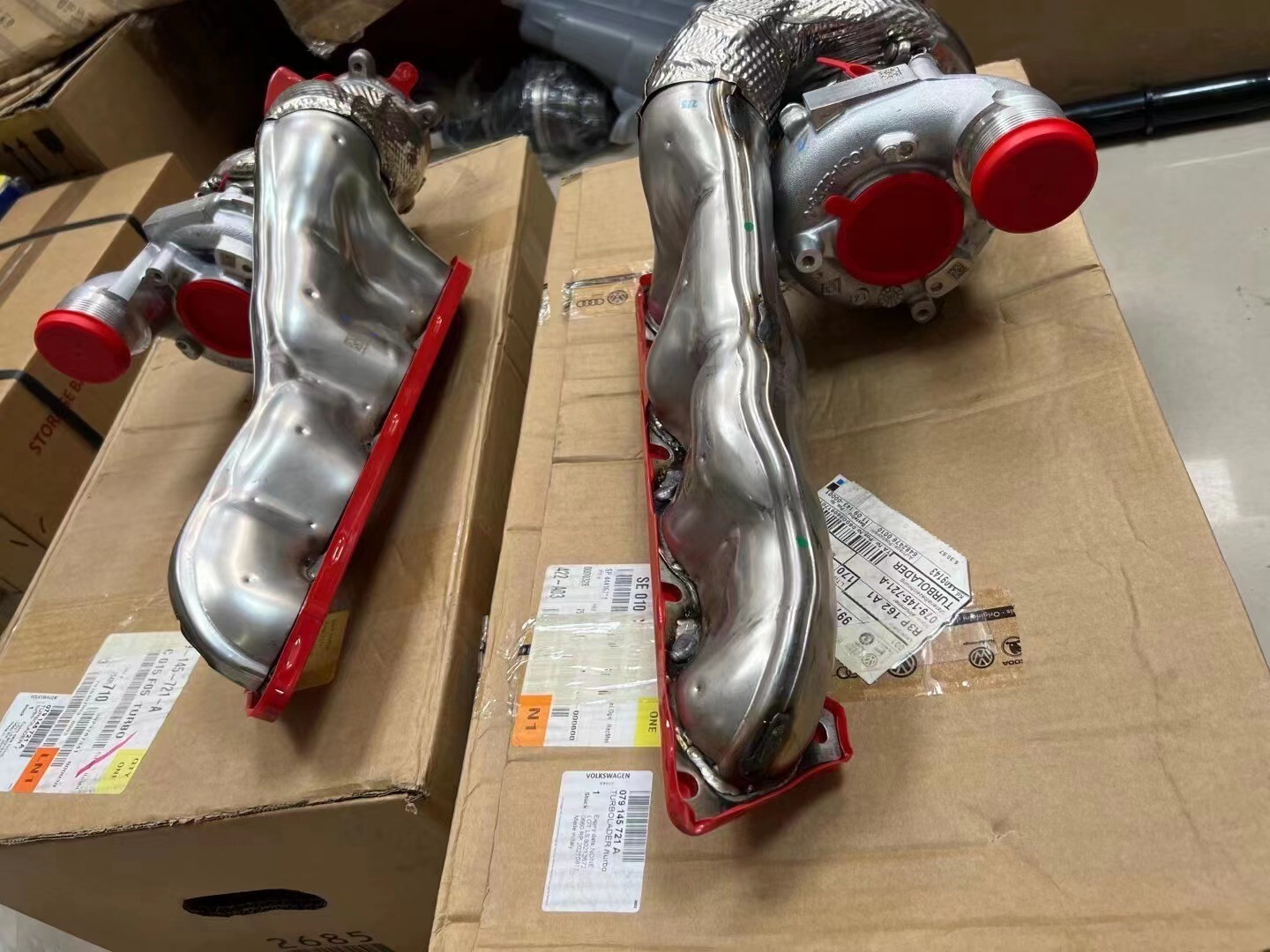 079145721A 079145722A Original 2x turbocharger turbolader For Audi S8 ...