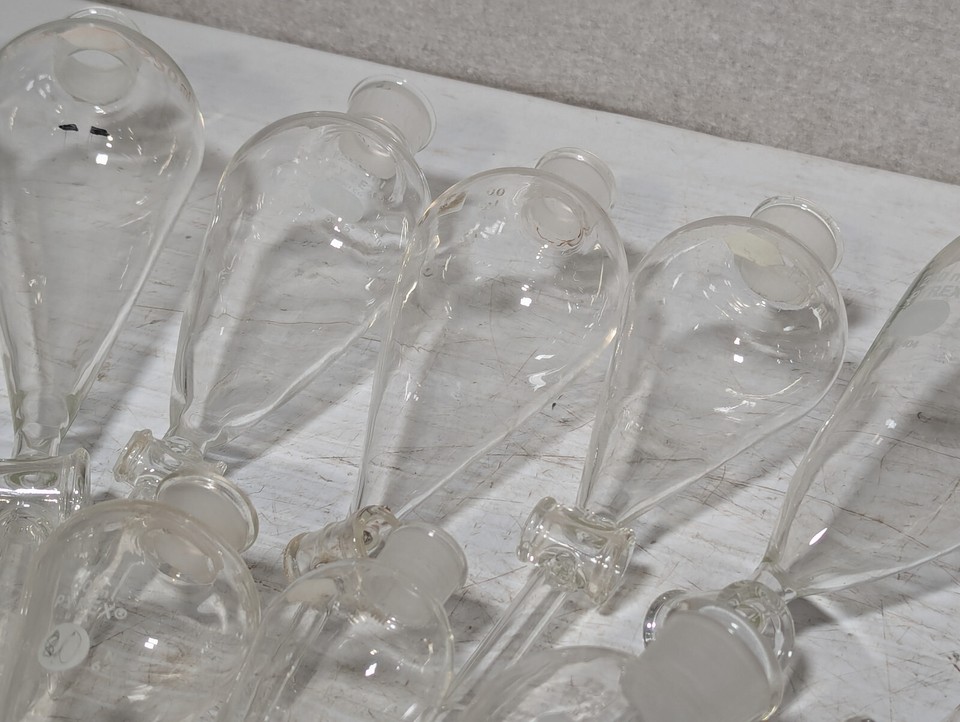 Lot of 13: Lab Glass Seperatory Funnels -Kimax Kimble 29057-F 125mL ...