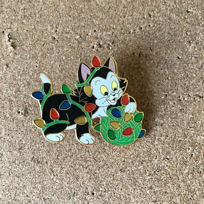 Disney 2018 Pinocchio DSSH DSF Figaro Tangled in Lights LE 300 Pin ...