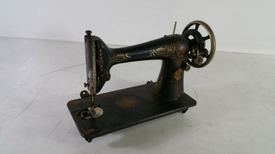 Sewing Machines - 1920'S Singer Model