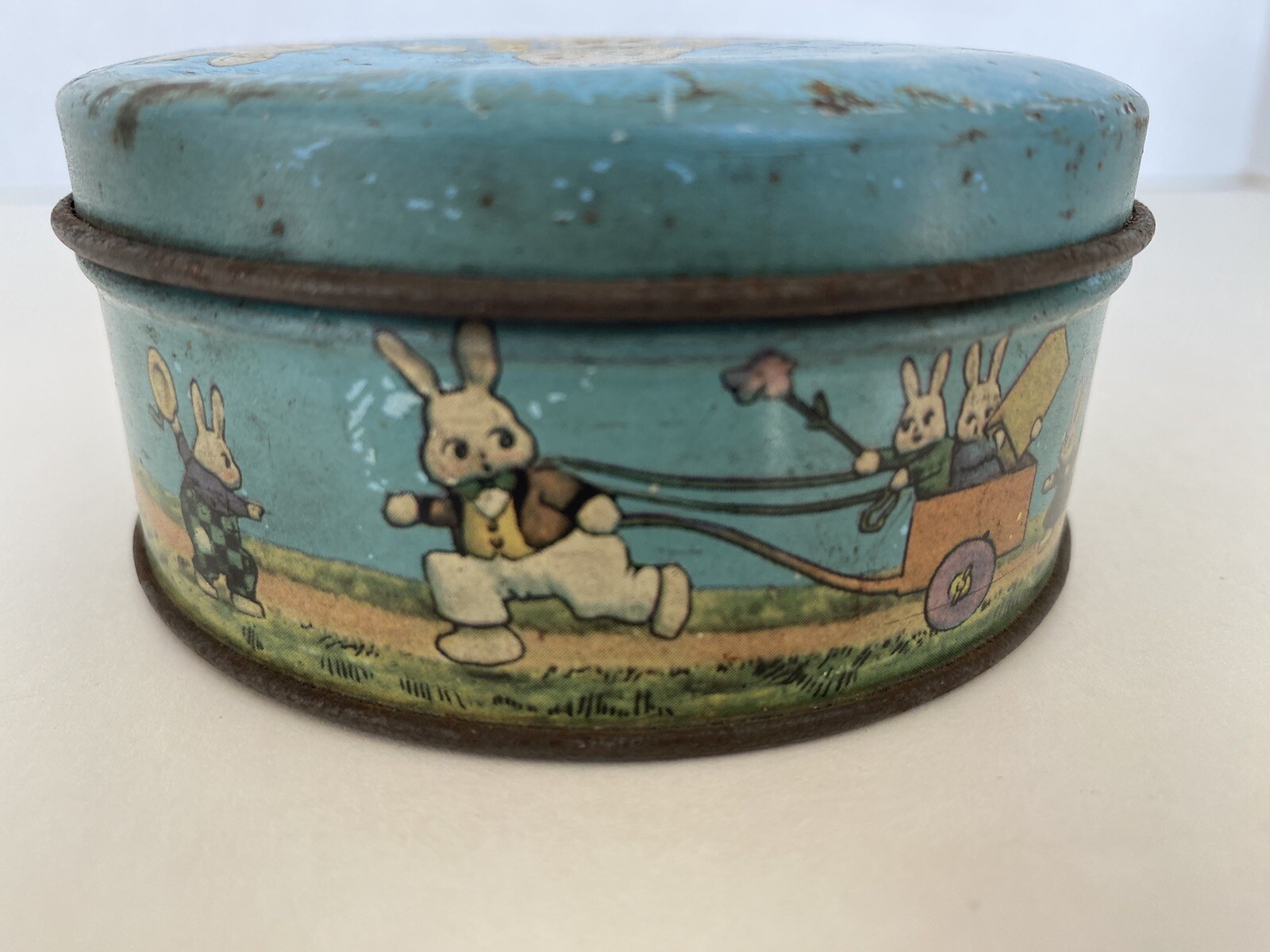 Vintage Peter Rabbit Round Tin Can With Lid By Tindeco Easter Décor | eBay