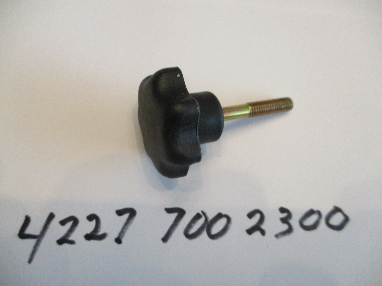 NEW STIHL STAR GRIP AIR FILTER KNOB SCREW PN 4227 700 2300 | eBay