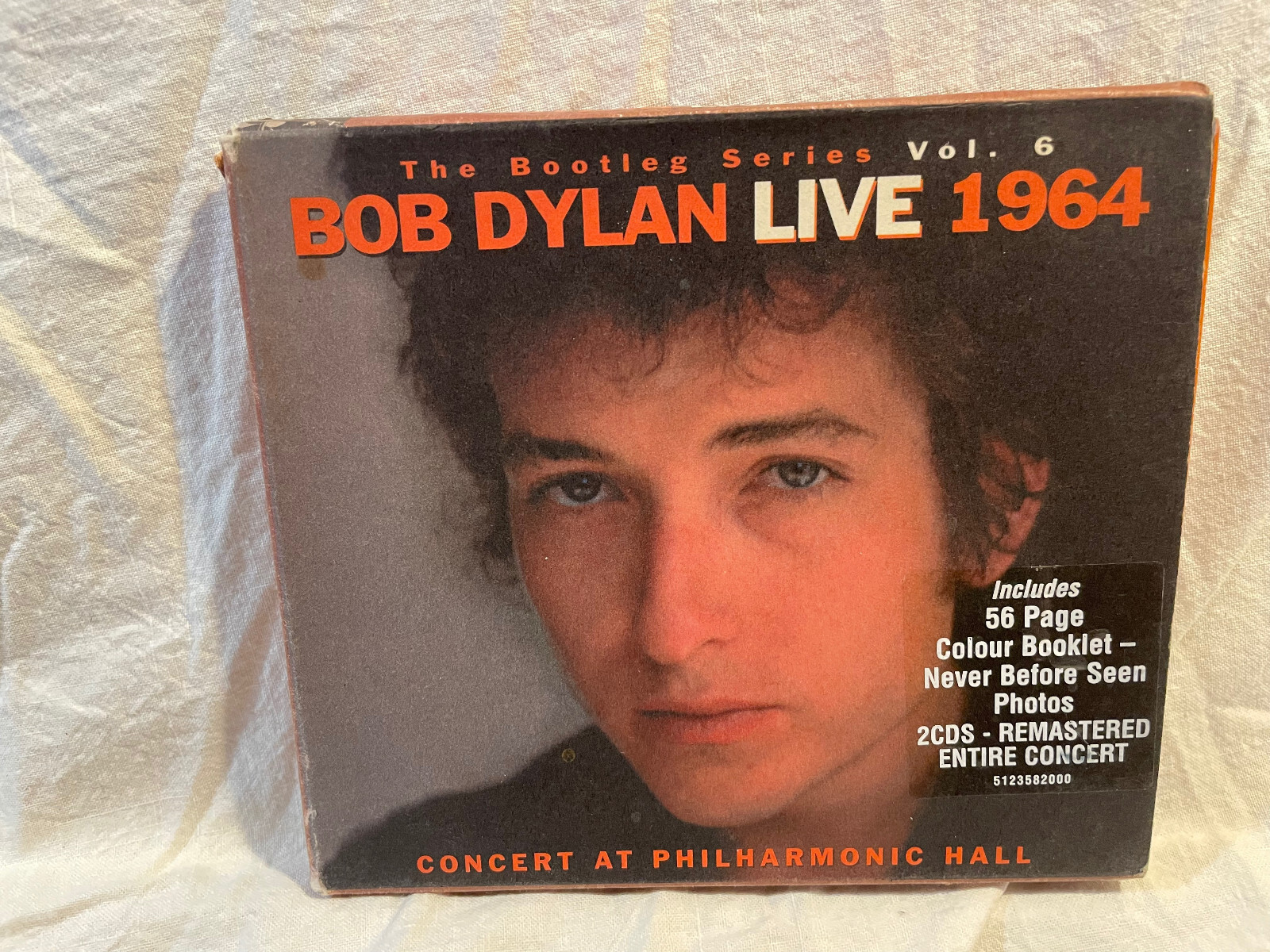 The Bootleg Series, Vol. 6: Bob Dylan Live 1964, Concert at ...