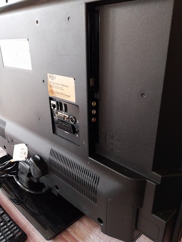 Bush DLED32HD 32" TV Freeview HD HDMI With Remote Control VGC | eBay UK