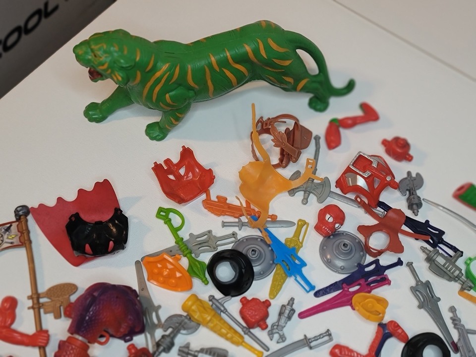 Huge Vintage He-Man Masters Of The Universe MOTU Weapons Lot USED | eBay