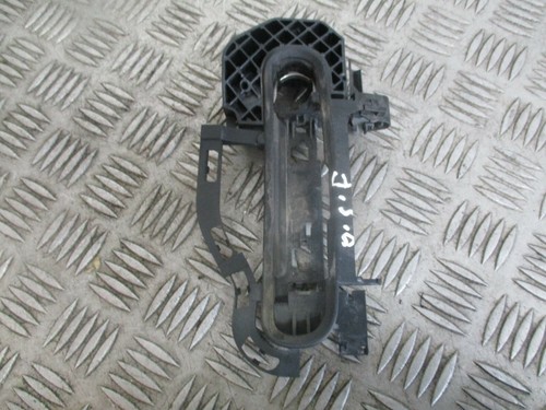 2004-2011 AUDI A6 C6 DRIVER SIDE FRONT DOOR HANDLE BRACKET 4F2837276 ...