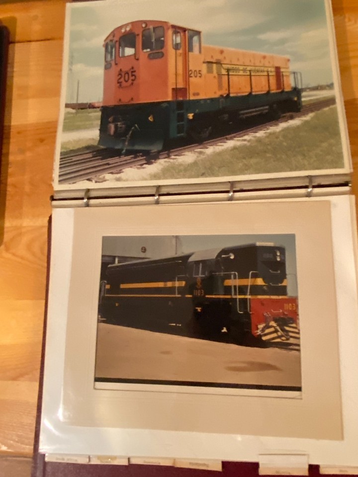 EMD Electro Motive GM Locomotives Original Export Builders Photos - 86 ...