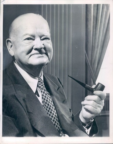 1961 Press Photo President Herbert Hoover Smoking Pipe | eBay