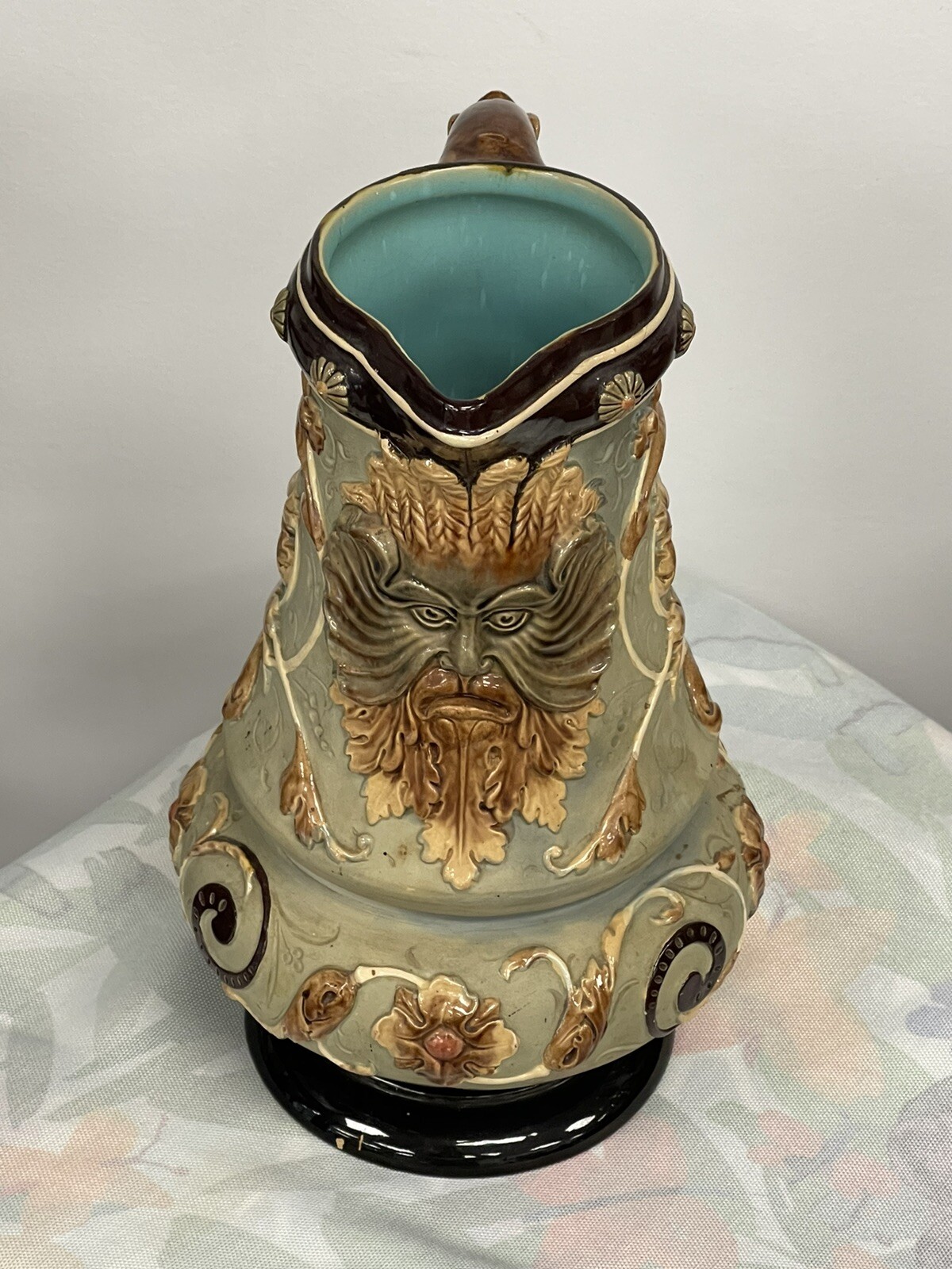 ANTIQUE WILHELM SCHILLER MAJOLICA VASE GOTHIC NEPTUNE POSEIDON HANDLED ...