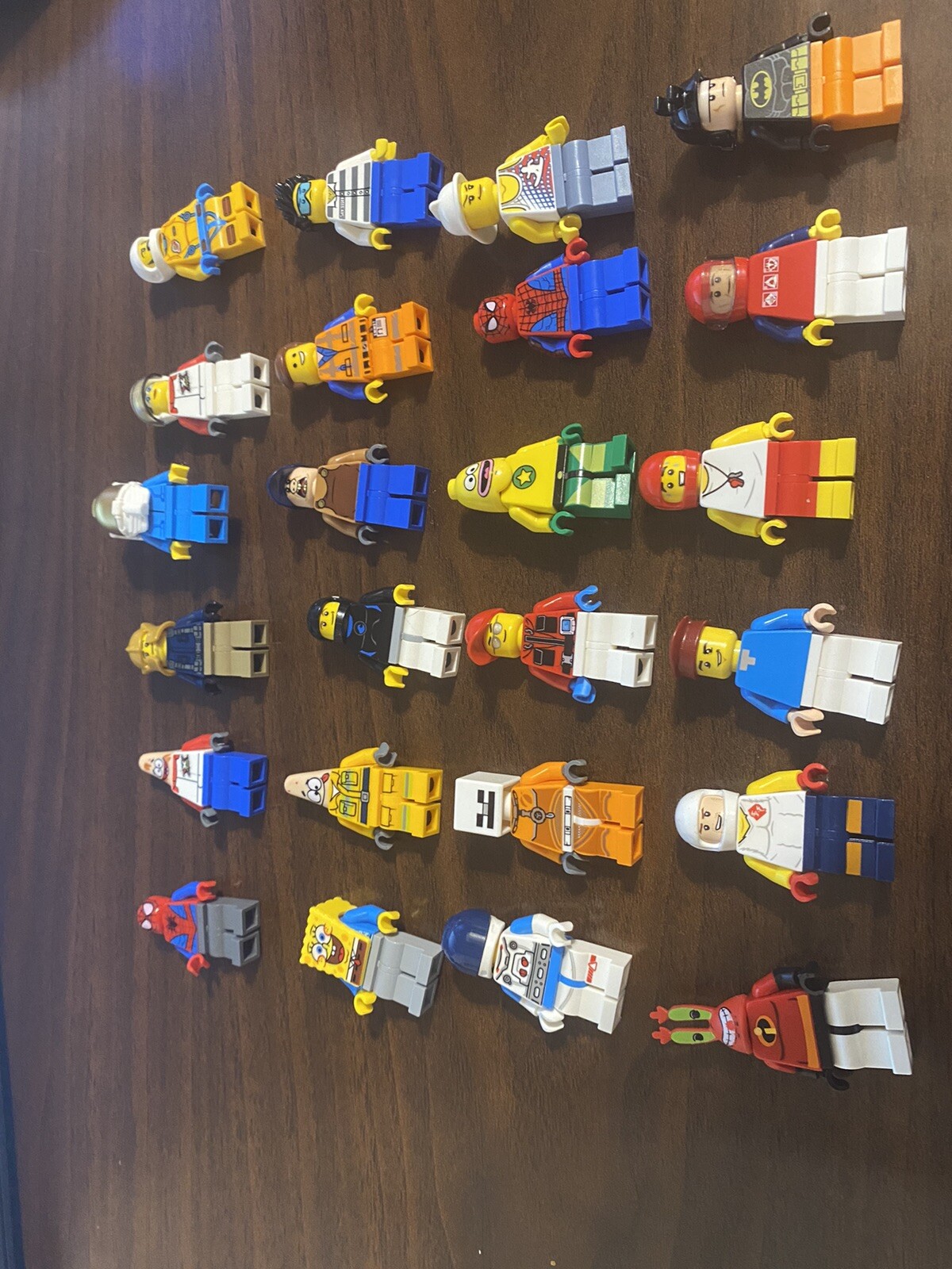 Lot of 24 LEGO Minifigures - Random, Spongebob, MInecraft, Superheros ...