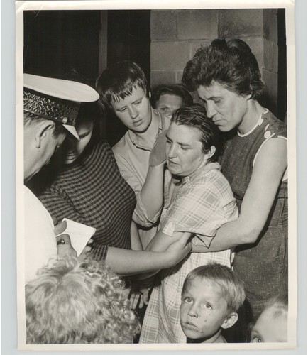 Cincinnati Gangs Fight People & Police Officer @ Martin St VTG 1950s ...