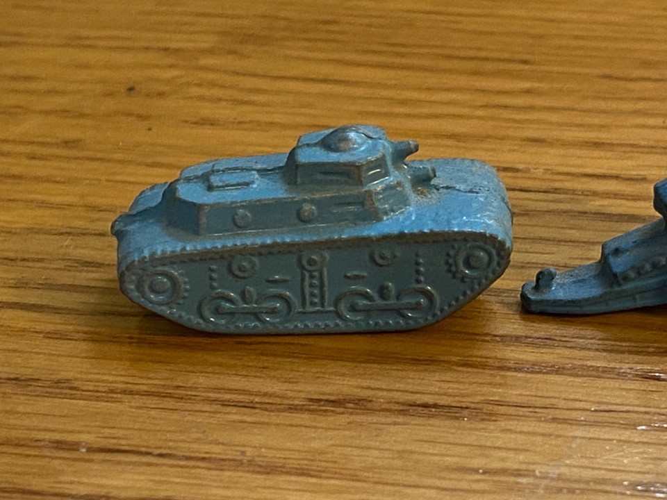 Tootsietoy Midgets diecast miniature tank Cannon Toy Lot MA-24 | eBay