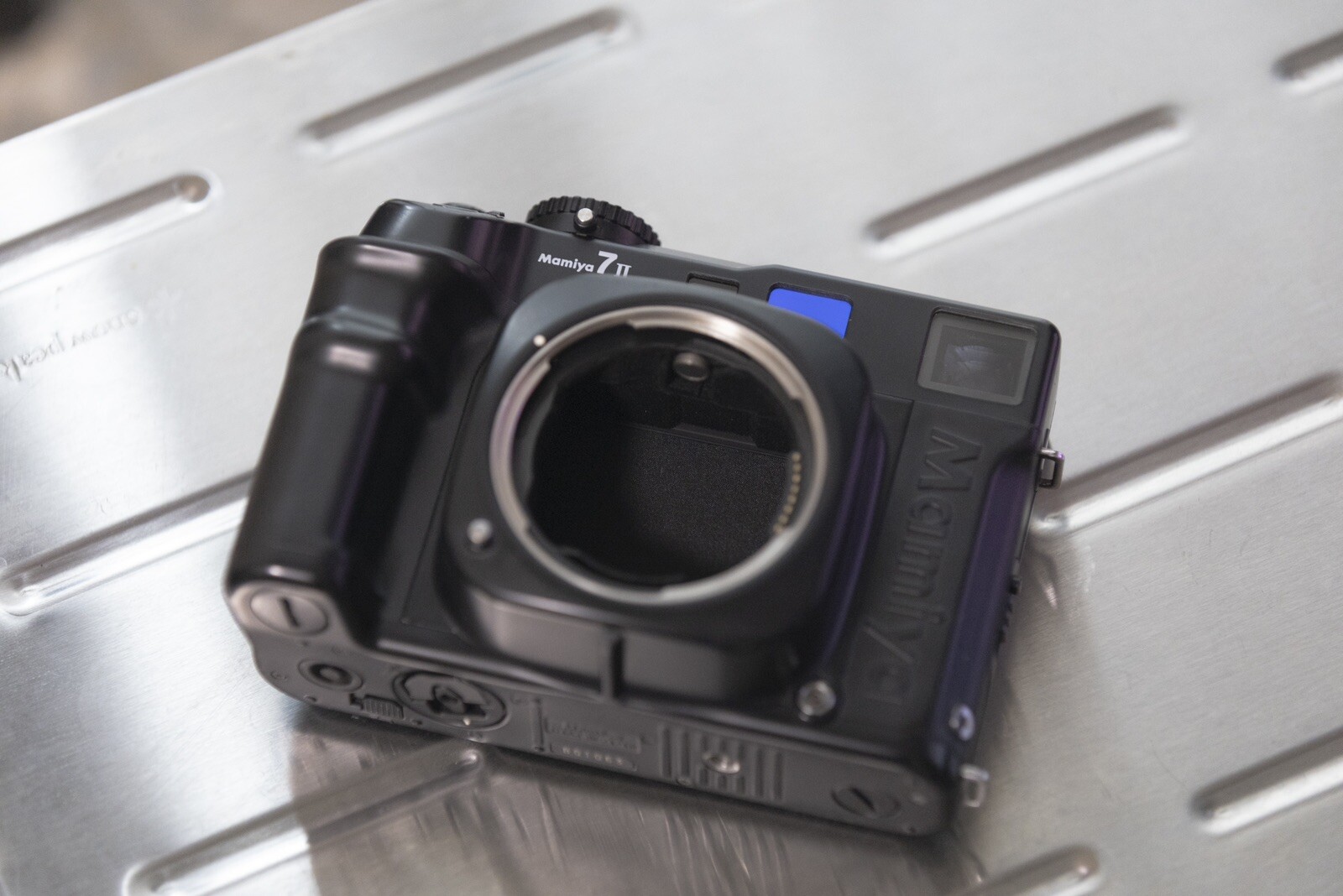 Mamiya 7 II Medium Format Rangefinder Film Camera - Black (Body Only ...