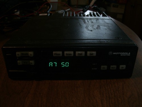 MOTOROLA SPECTRA UHF 128 CHANNEL 2WAY MOBILE RADIO | eBay