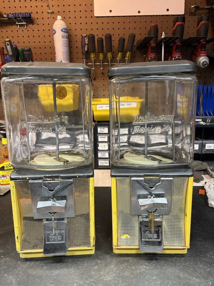 Vintage Yellow Folz Glass Northwestern Model 60 Gumball Candy Nut ...