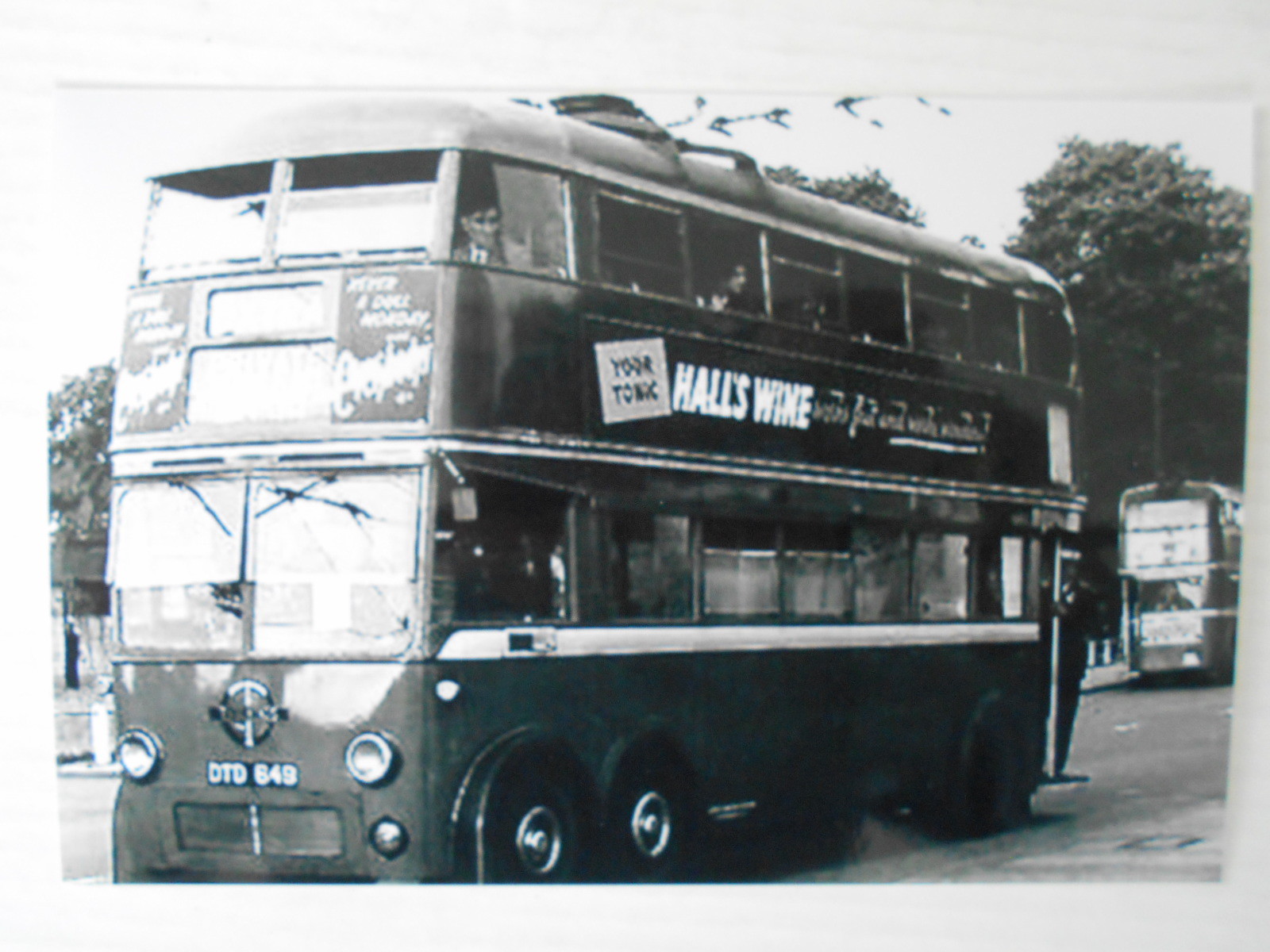 LONDON TRANSPORT TROLLEYBUS - 1671 (DTD 649) - ONLY TWIN STEER T/B IN L ...