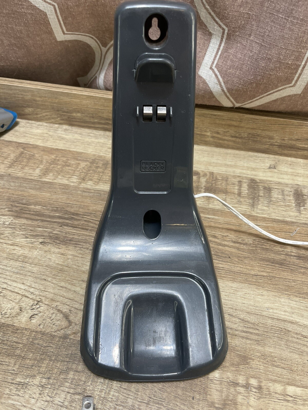 Black & Decker Smartech Cordless Lithium-Ion Handheld Vacuum Cleaner W ...