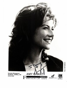 AMY GRANT SIGNED 8x10 B&W PHOTO | eBay