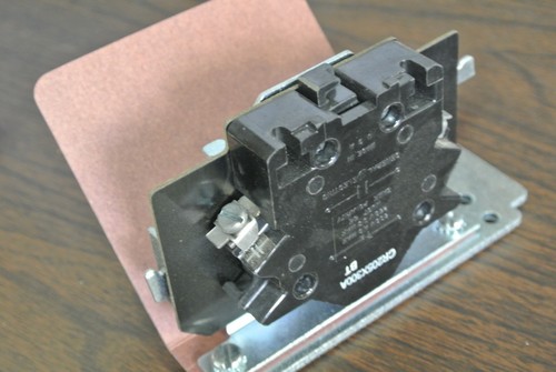 GE CR205X300A AUXILIARY CONTACT KIT - 1 N.O. for CR205-208 DEVICES ...