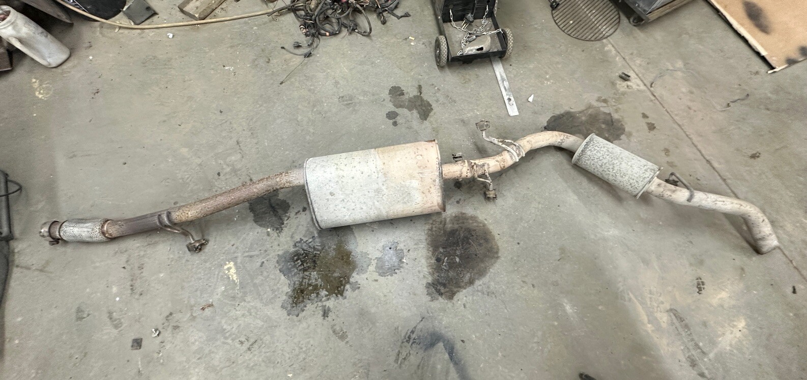 2014-2019 Chevy Silverado GMC Sierra GM OEM Muffler & Exhaust Assembly ...