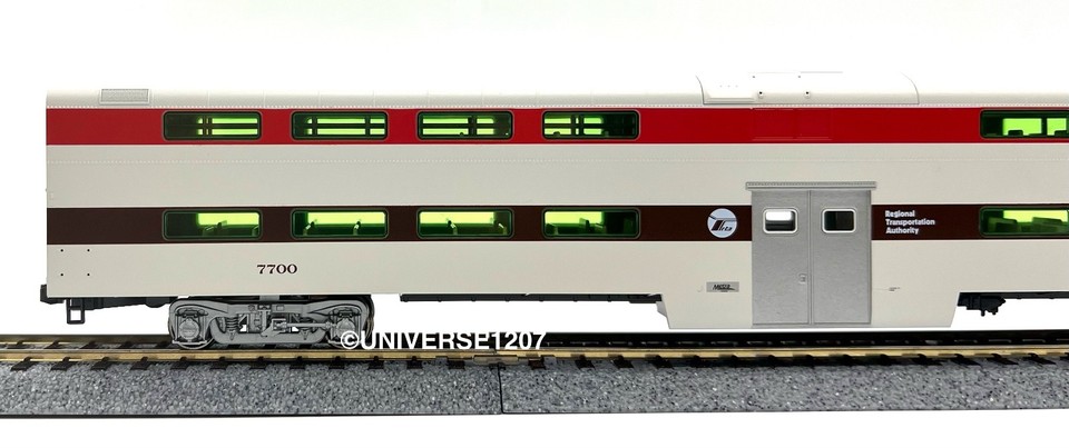HO Scale Kato 35-6033 Pullman Bi-Level 4-Window Passenger Coach RTA ...