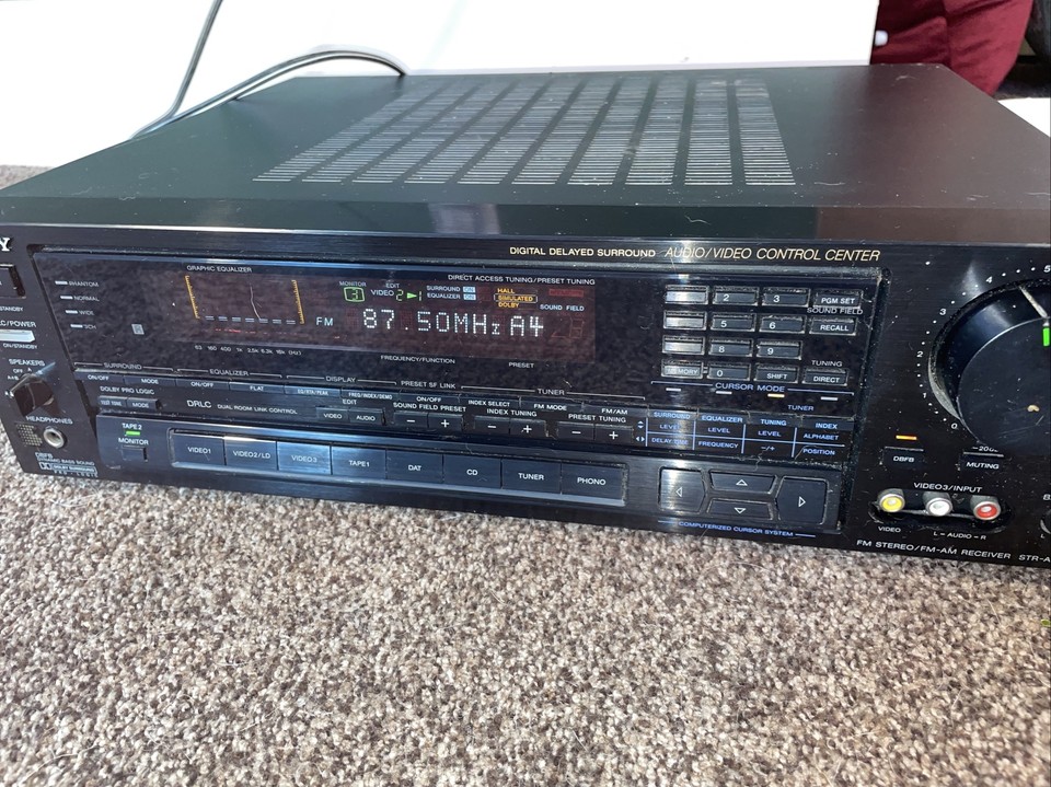 Sony STR-AV1020 FM Stereo / FM-AM Receiver - No Remote - Read ...