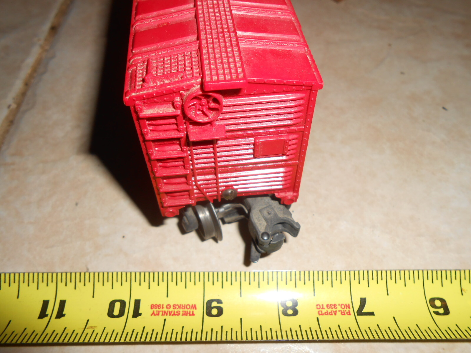 O/O-27 Lionel Box cars, Baby Ruth, Basco, ship 6014, x6004, x6034 ...