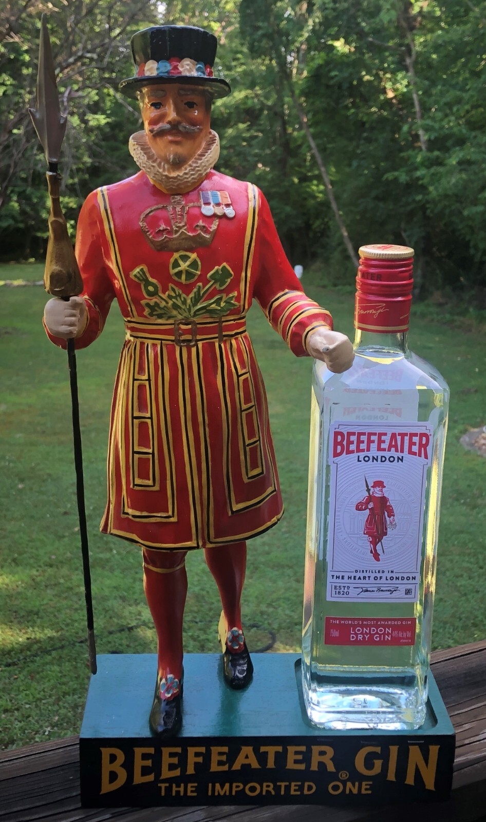 RARE VINTAGE 1940s/1950s? BEEFEATER GIN BAR DISPLAY WITH HANDPAINTED ...