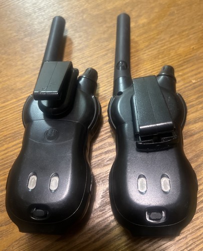 Pair Of Motorola MR350R Talkabout 2-Way Radio Walkie Talkie 35m With ...