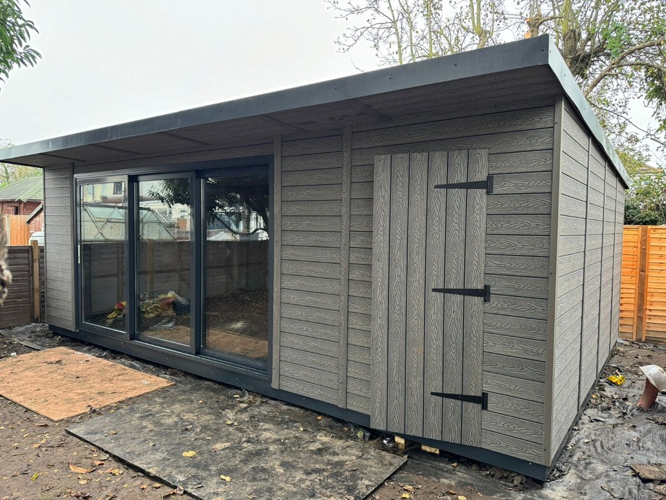 23x13 Summerhouse, 12ft Sliding doors, Wooden Shed Door, Pent Roof in ...