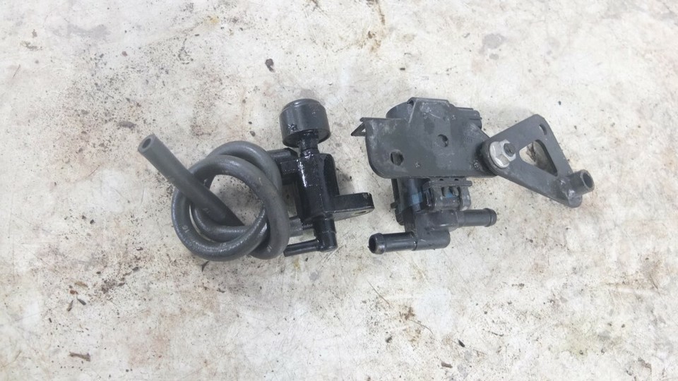 02 Honda VFR800 VFR 800 Interceptor Air Breather Valve Solenoid Sensors ...