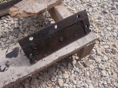 Farmall IH H tractor engine motor crank seal brace bracket plate mount ...